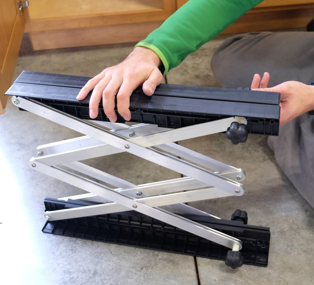 Kaizen Source - FastCap Adjustable Shelf Spacer